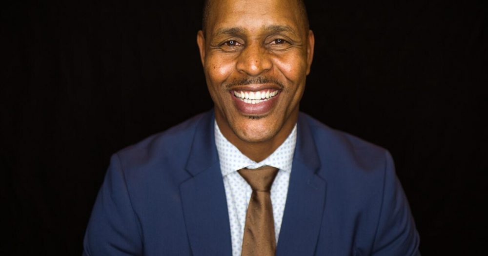 Former NFL player gives back to community - Our History Makers